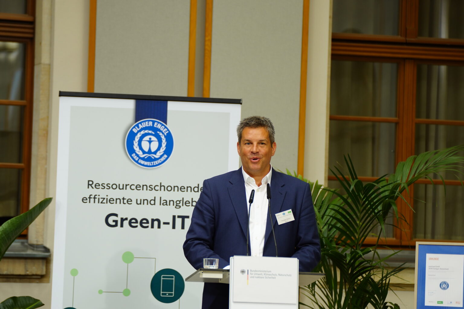 Nextcloud as first cloud software to get the Blauer Engel ecolabel for green IT - Nextcloud